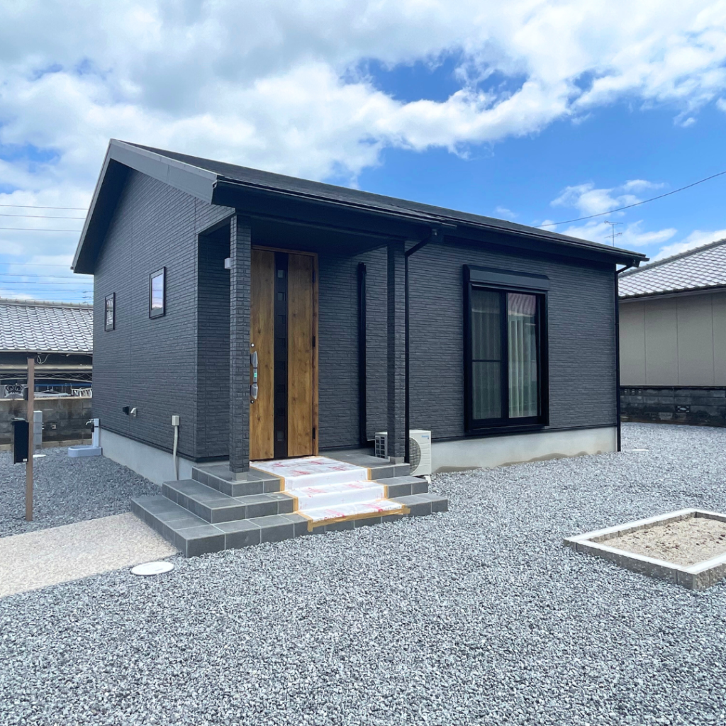 【一人暮らし向け】12坪1LDKの平屋 | 三重県津市の平屋住宅専門店 らく楽の平屋（らくらくの平屋） - 三重県津市の平屋住宅専門店 らく楽の平屋（らくらくの平屋）